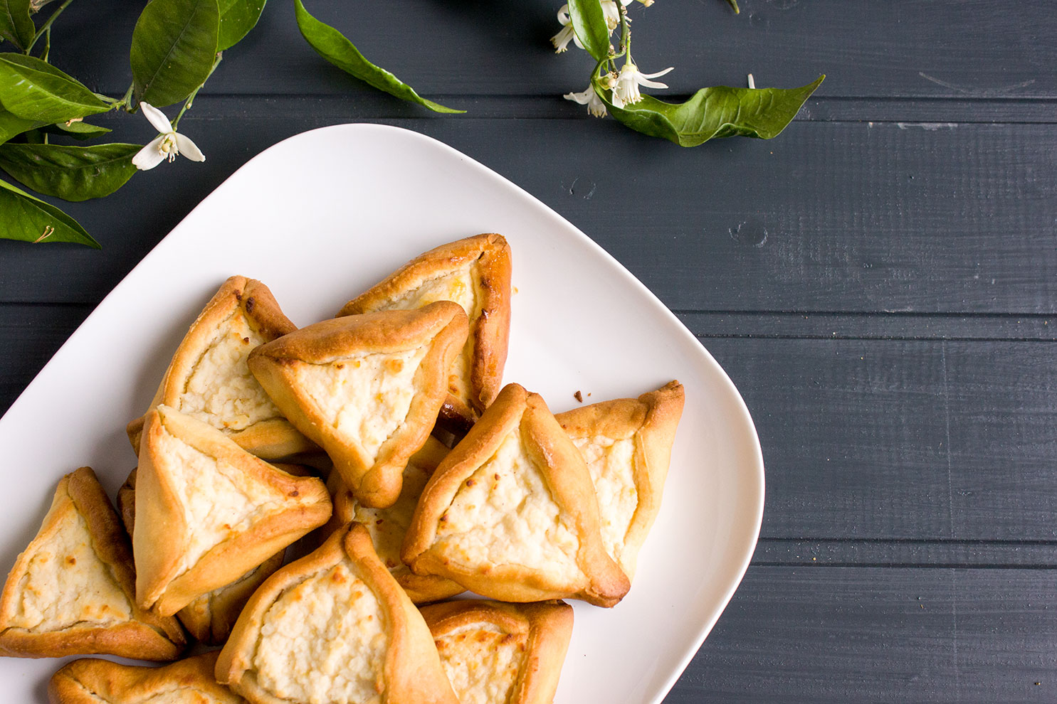 MANOURI CHEESE TARTLETS - Odysea